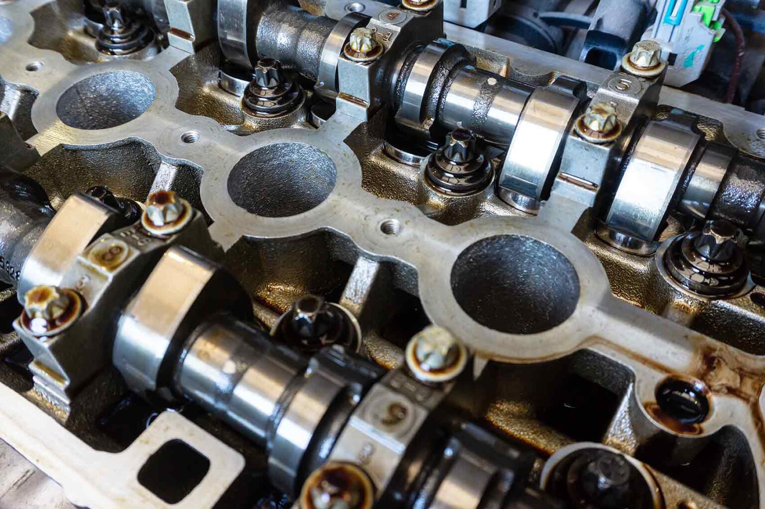 Role and Components of the Engine Cylinder Head | Trans-Mico Automotive
